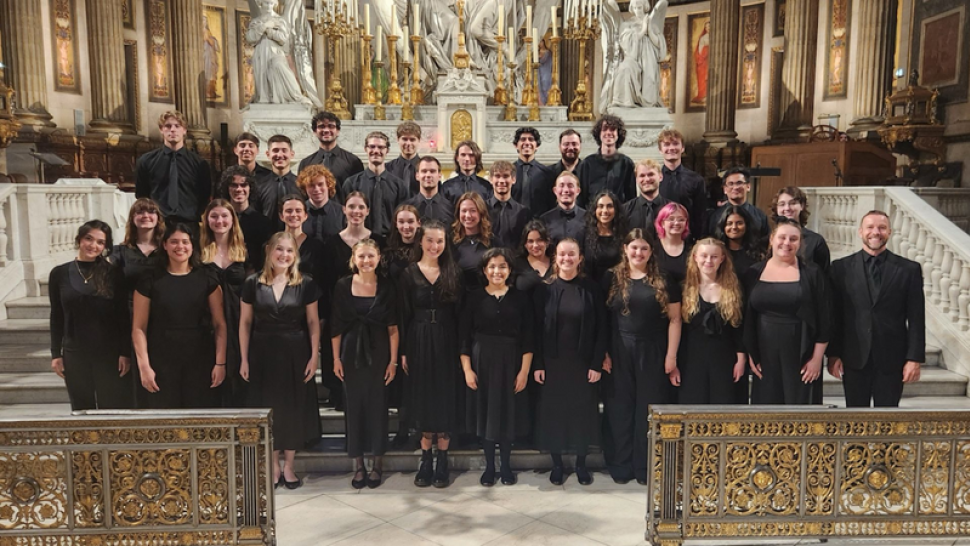 Trinity Chamber Singers Tour Across United Kingdom and France | Trinity ...