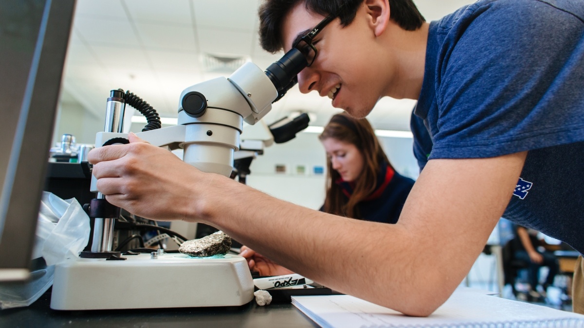 Undergraduate Research Opportunities | Academics | Trinity University